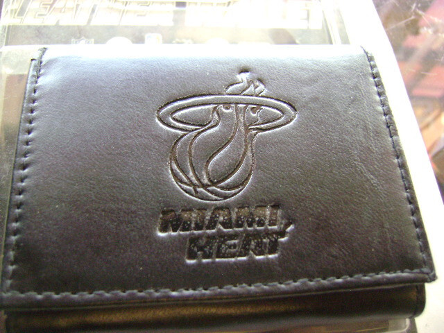 MIAMI HEAT Tri-Fold Leather Wallet -Embossed Logo | eBay