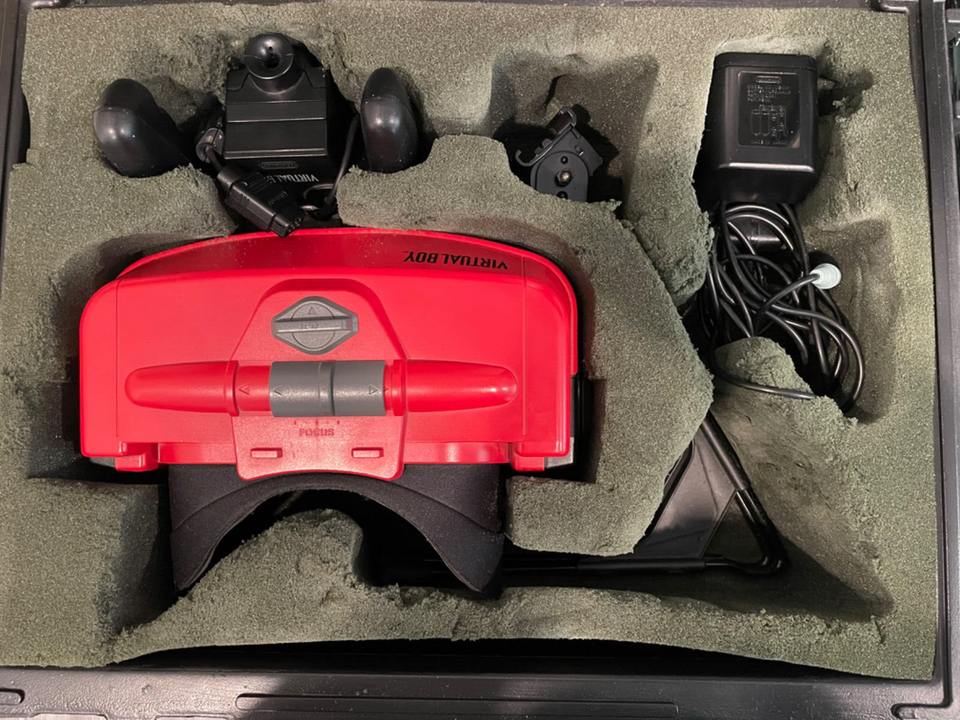 Nintendo Virtual Boy (SOLDER FIXED) Lot w/ Blockbuster Case and 13 ...