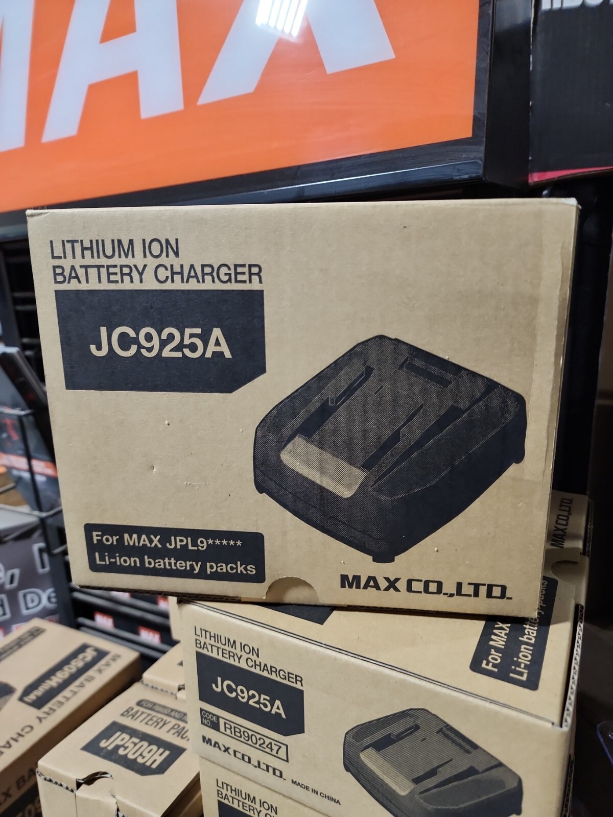 MAX USA JC925A BATTERY CHARGER 14.4vt RB398 RB518 RB397 RB517 | eBay