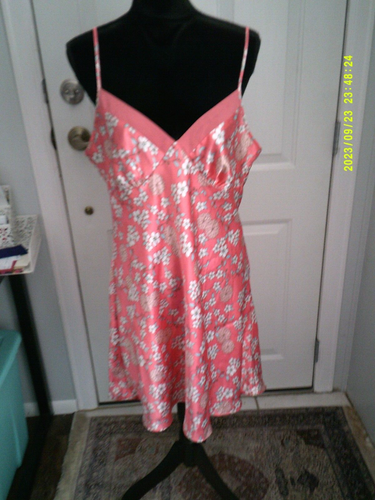 ADONNA Shade of Coral Floral Patterned Size L Preowned Nightgown | eBay