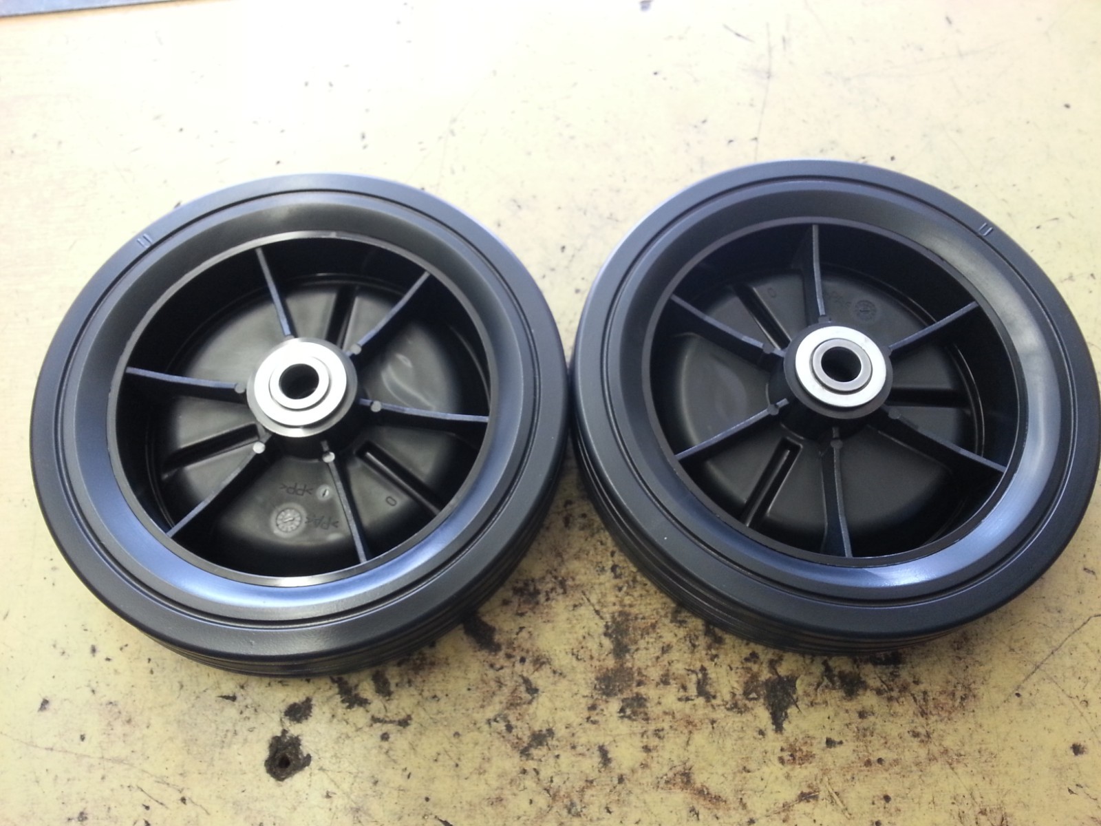 HAYTER HARRIER 48 56 PAIR OF FRONT WHEELS 111-1250 OR 5218 GENUINE ...