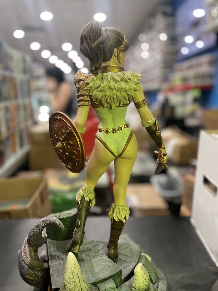 Motu Masters of The Universe Teela Legends Maquette Tweeterhead Sideshow | eBay