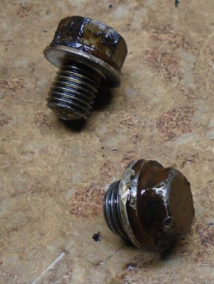 1982 Honda ATC 110 3 Wheeler Engine Oil Drain Bolts Plug Crankcase ...