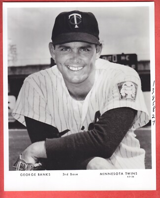 1963 MINNESOTA TWINS TEAM ISSUE 8 X 10 GLOSSY GEORGE BANKS | eBay