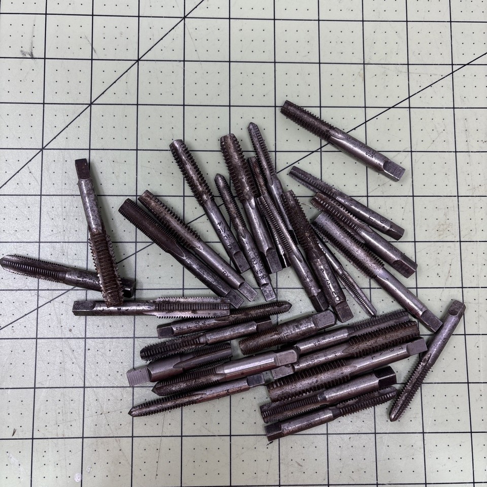 Large Lot of Machinist Tools - Taps, Dies, Cutting Inserts & Tools End ...