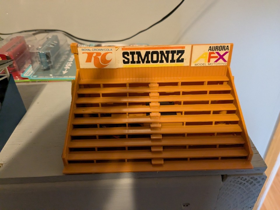 3 Ho Scale Aurora Bleachers 2 Have Sound | eBay