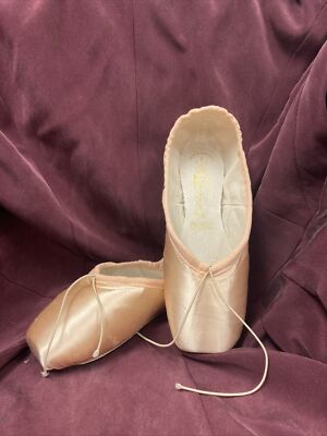 Custom Freed Pointe Shoes, 2.5M (No X) with or without heelpin ...