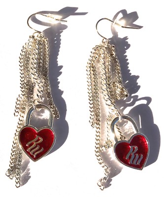 BRAND NEW ROCAWEAR AUTHENTIC STYLISH LOGO CHANDELIER CHAIN HEART ...