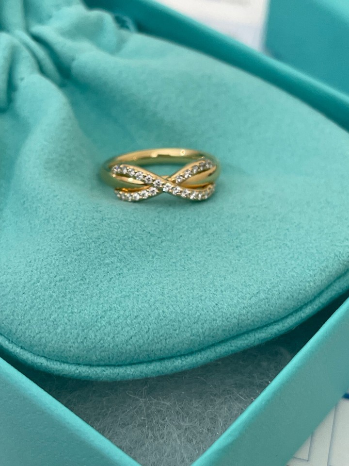 Tiffany & Co 18K Yellow Gold Infinity Diamond Ring | eBay
