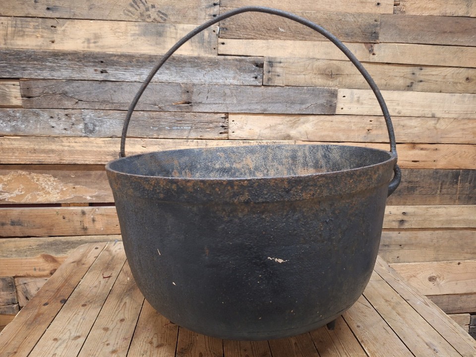 LARGE Vintage Cast Iron Cauldron Pot 23" with 3 feet and handle | eBay