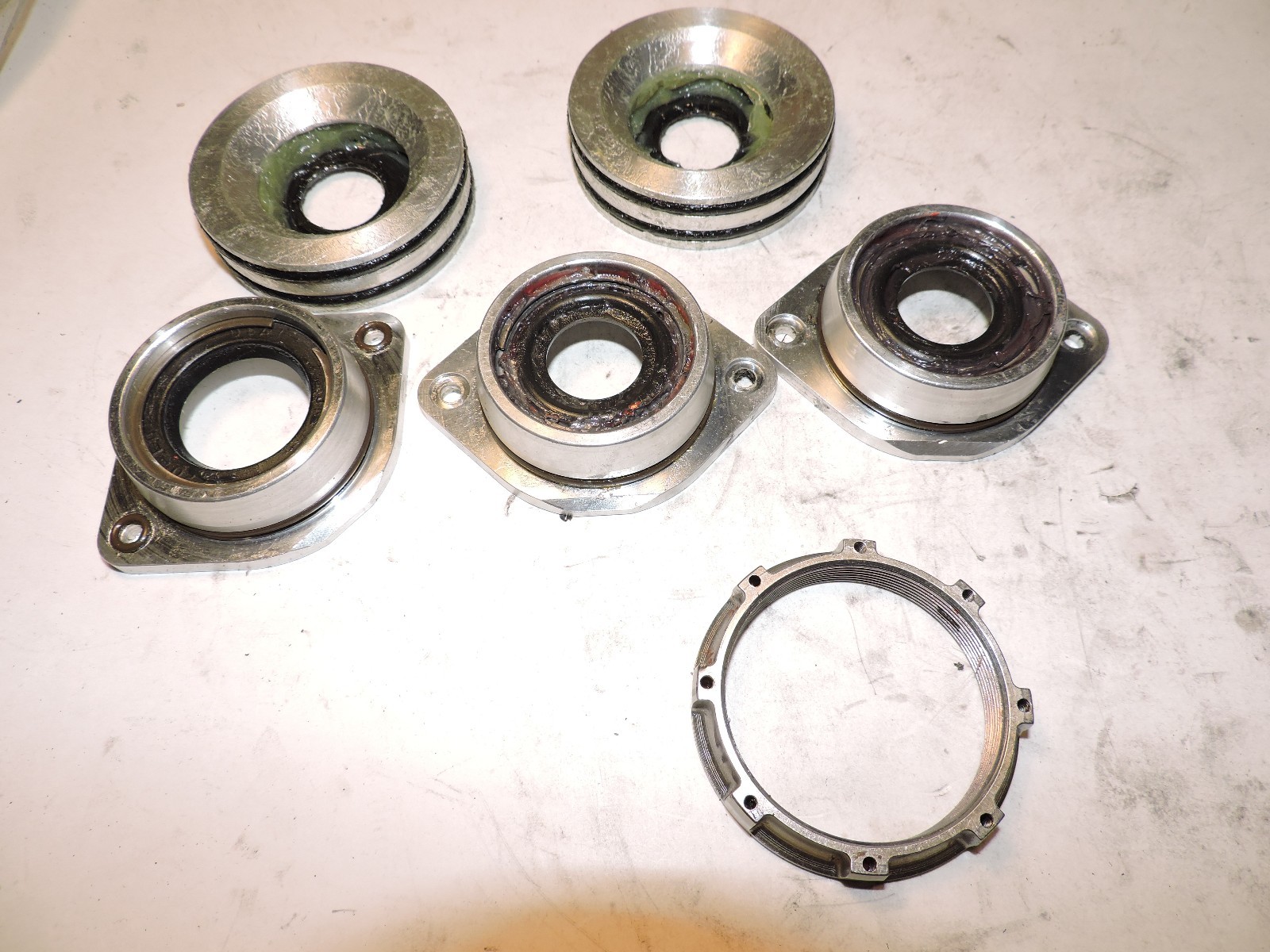 Assorted bolt-in style inner axle seals / housings for 9" Ford NASCAR ...