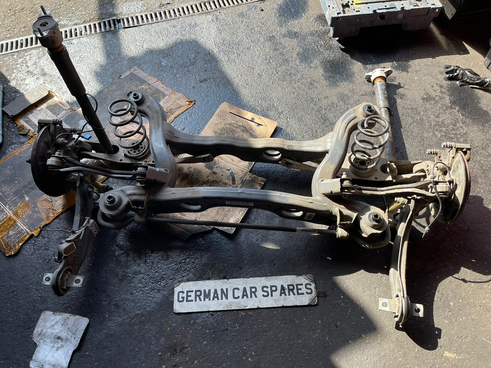 2017 MERCEDES A200 CDI AMG LINE REAR SUSPENSION SUBFRAME ARMS SHOCKERS ...