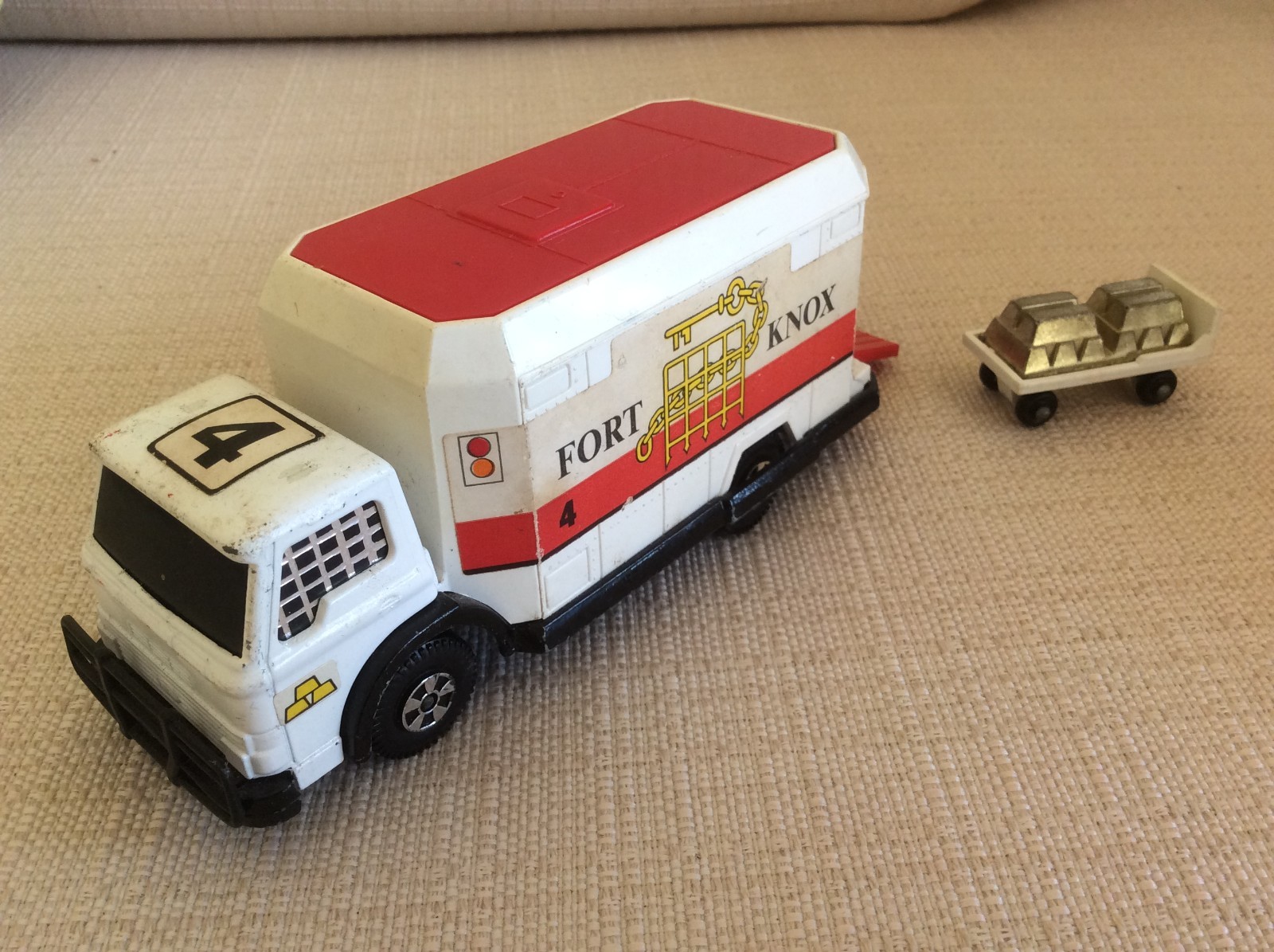 MODELLINO FURGONE BLINDATO SECURITY TRUCK K19 FORT KNOX MATCHBOX SUPER ...