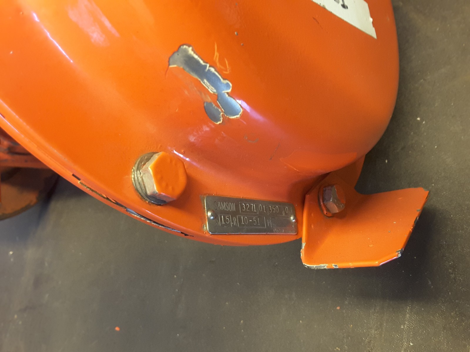 Samson GLOBE VALVE 3271 01 350 3763 EXIA Electropneumatic Positioner ...