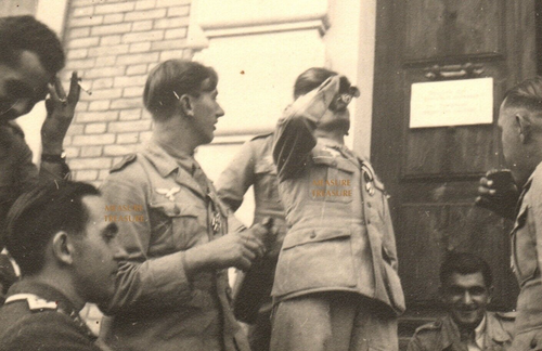 C.1940 WW2 GERMAN SOLDIERS DRINKING, SMOKING, CASUAL, CLASSIC PHOTO F4 ...