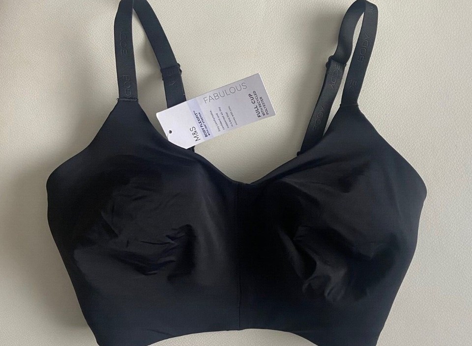 BNWT M&S Body Flexifit 360 stretch black non wired full cup bra 30D ...