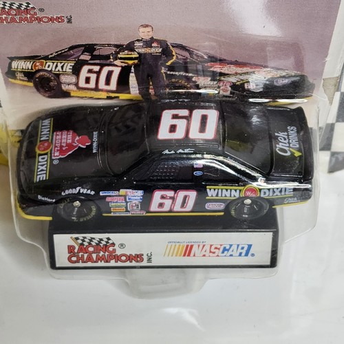 RACING CHAMPIONS 1992 *MARK MARTIN* Diecast 1:64 NASCAR #60 Ford ...