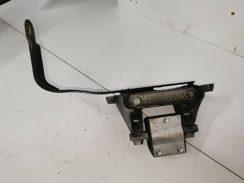 MERCEDES E CLASS 220 GEARBOX MOUNT A2122401818 and A2122404102 | eBay