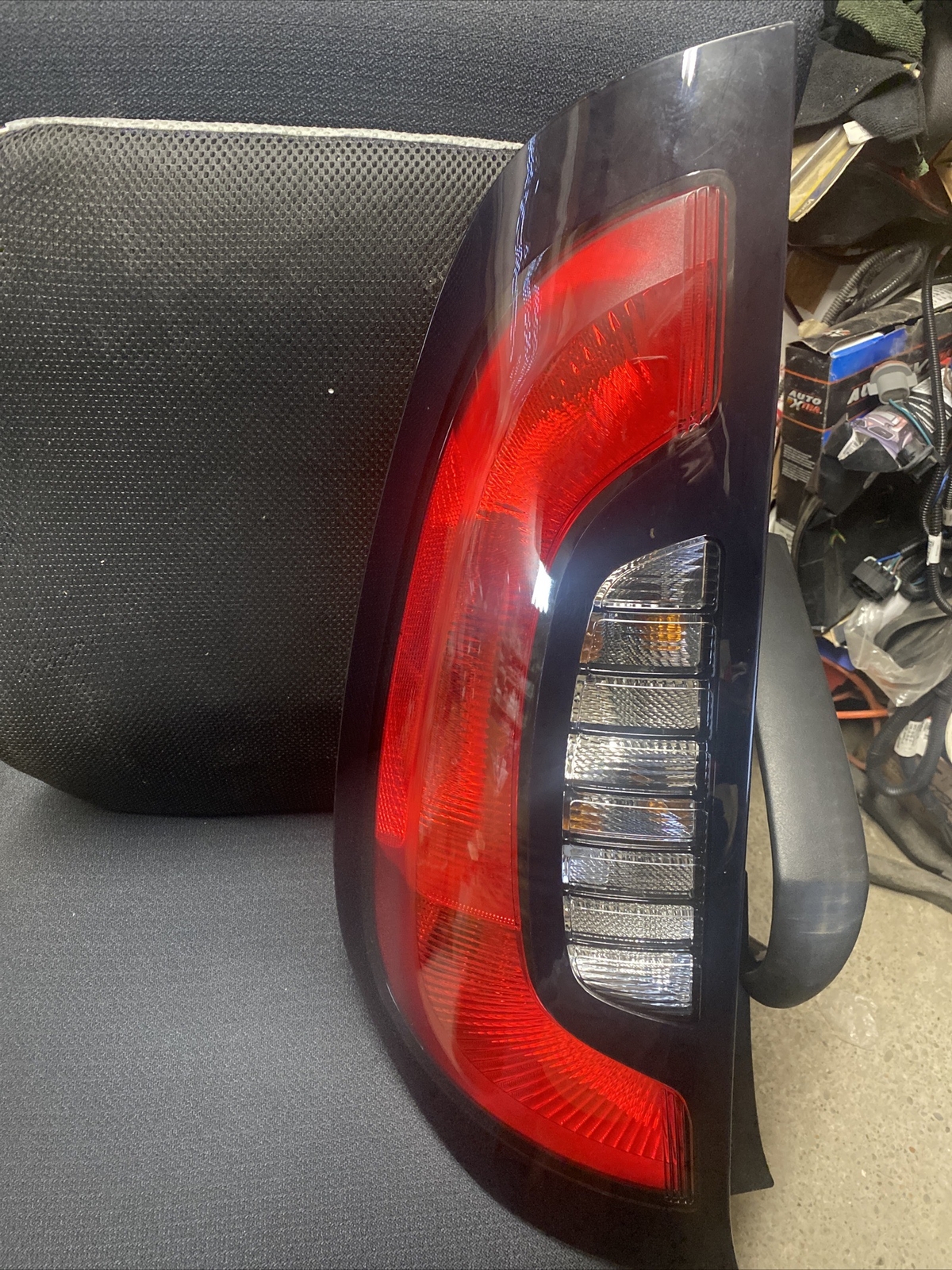 14-19 Kia Soul, LH Driver Side Tail Light, OEM, Part #92401-B2030 | eBay