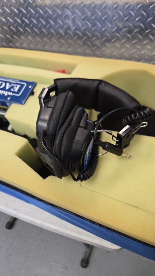 WHITE'S EAGLE II METAL DETECTOR WITH BLUE MAX DEEPSCAN 950 COIL ...