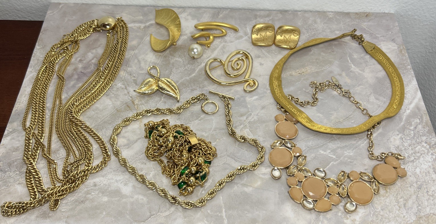 Vintage 80s 90s Chic Estate Mixed Costume Jewelry Lot Bold Gold Tone | eBay