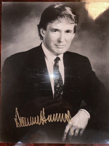SIGNED Donald Trump original autographed 8x10” photograph Gold Sharpie ...
