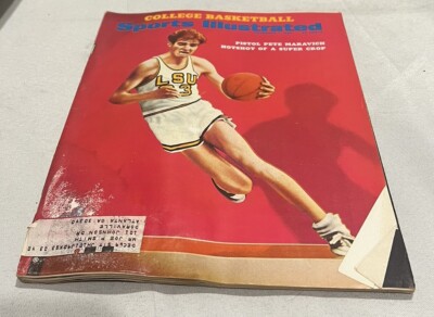 1969 Sports Illustrated College Basketball w/ Pistol Pete Maravich LSU ...