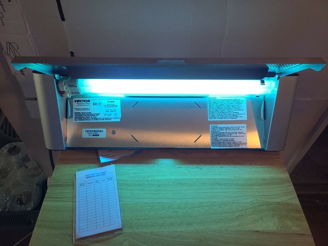Vector Plasma One Insect Light Traps Screened 120V for sale online | eBay