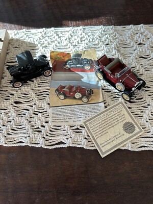 Signatures Scale Model Vintage Luxury Fords Car Set -1:32 Scale Models ...