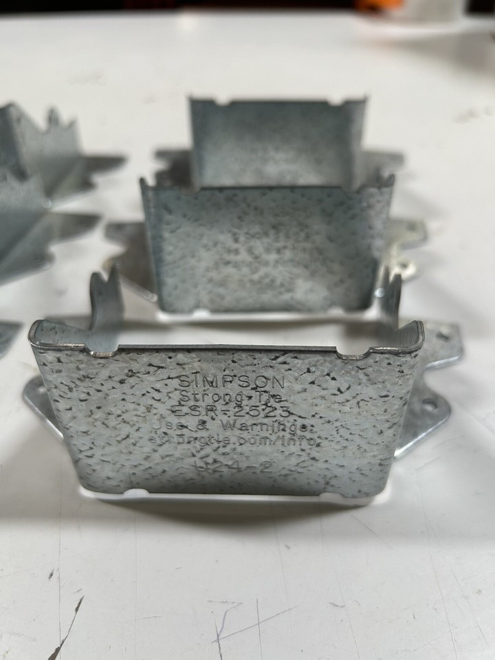 Simpson Strong Tie U24-2 2 X 4 DBL FACE MOUNT Joist Hanger. (16 Gauge ...