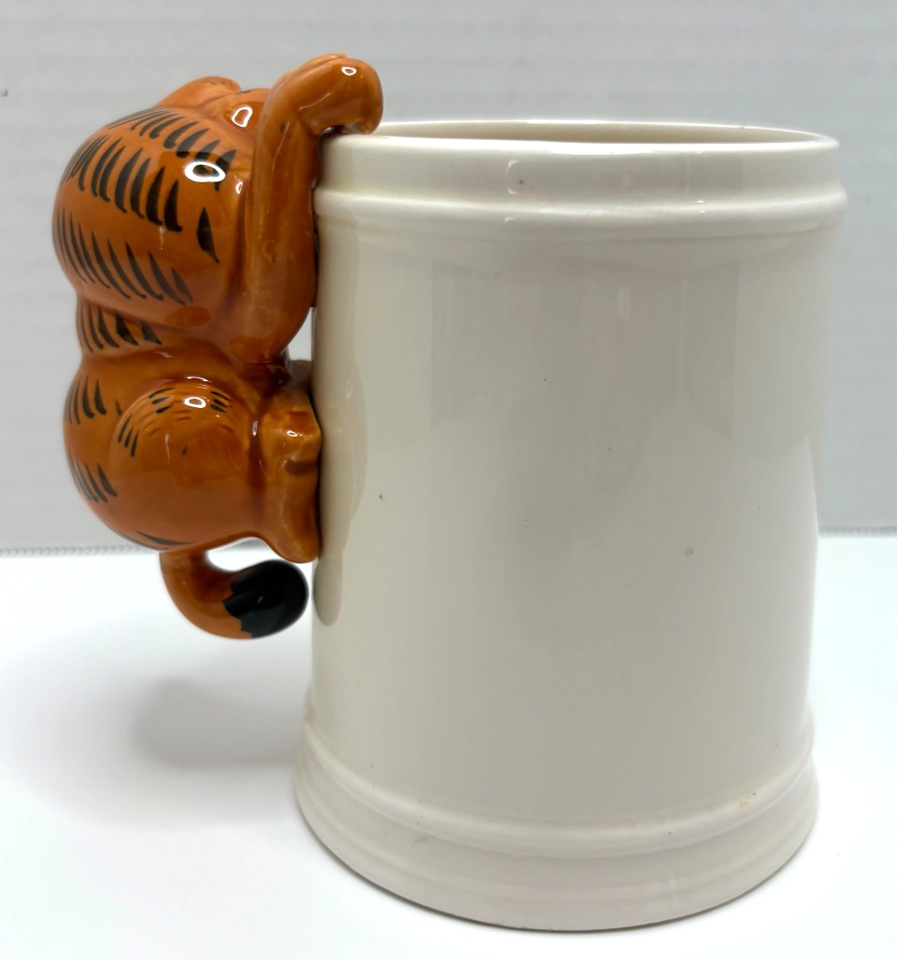 Vintage 1981 Enesco Ceramic GARFIELD Just Hanging Around Figure Cup | eBay