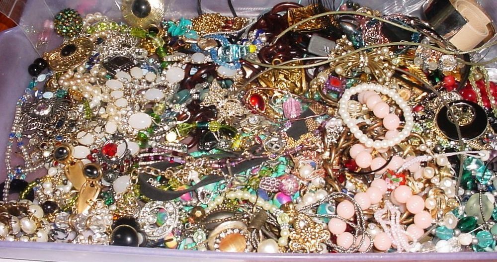 Unsorted Jewelry Vintage Modern Huge Lot Junk Craft Box FULL 3 POUNDS ...