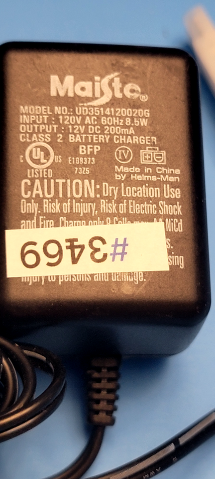 Maisto Model UD3514120020G 12V DC 200mA Battery charger | eBay