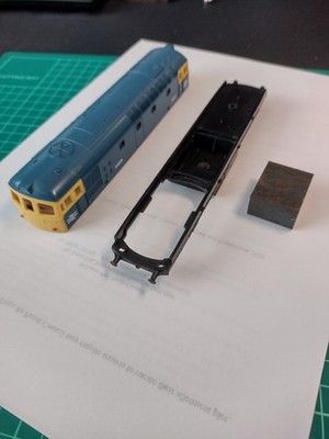 Lima Class 33 D6524 (HO Gauge) Body (Blue) / Chassis / Weight for ...