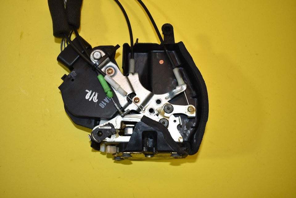 01 02 03 04 05 06 07 Toyota Highlander Door Hatch Actuator Passenger ...