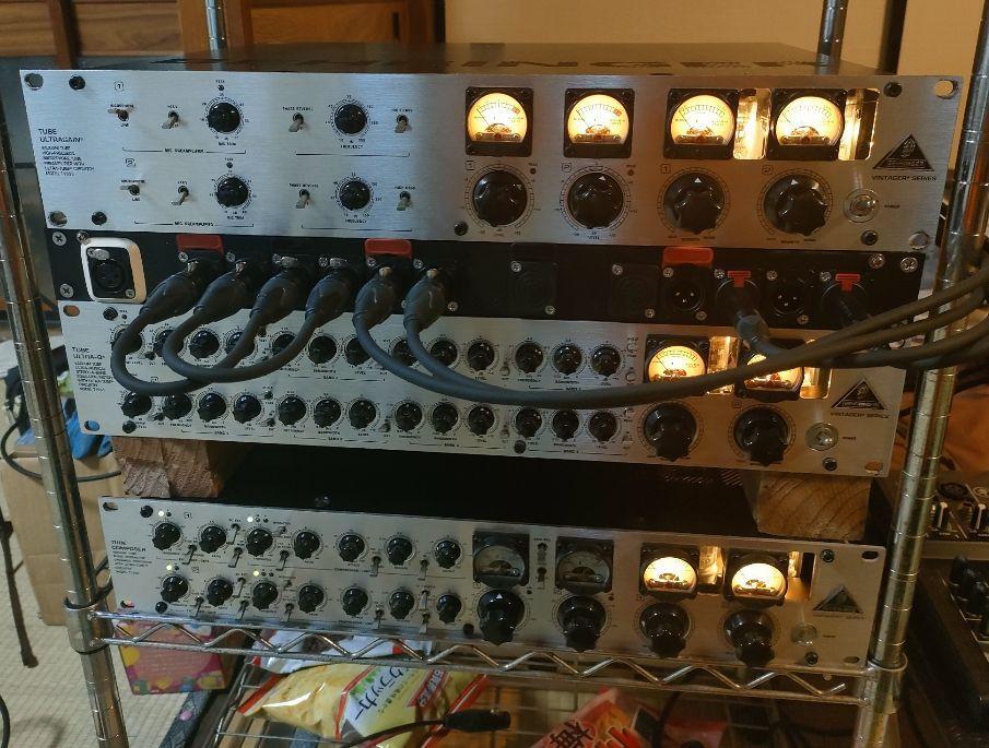 BEHRINGER T1952 vacuum tube compressor | eBay