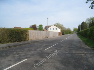 Photo 6x4 Basingstoke Road - Kingsclere The former main road, a bypass ...