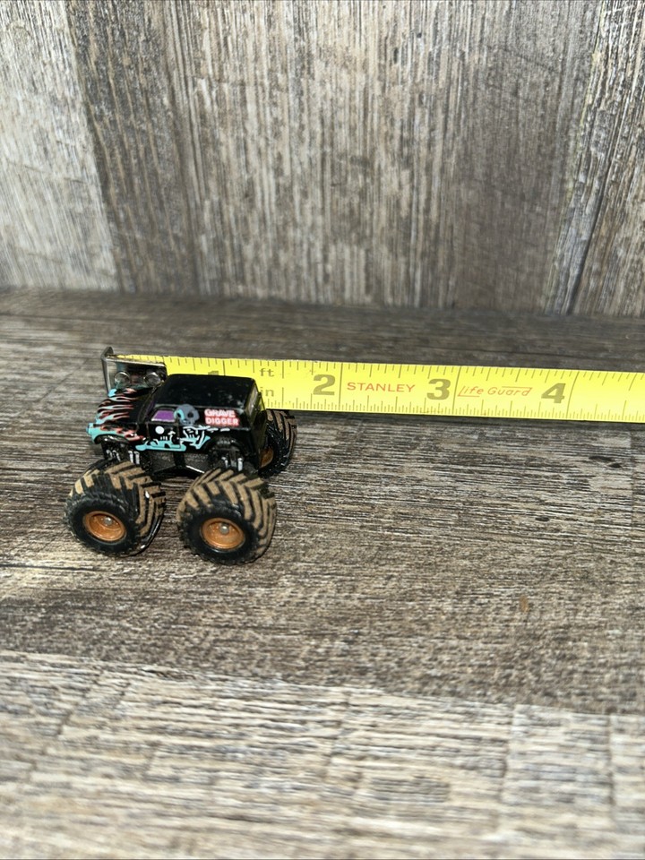 Vintage Micro Machines GRAVE DIGGER Monster Truck Blue Red Flames 1990 ...