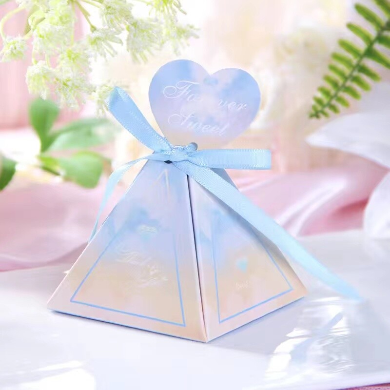 1-100X Dreamy Triangle Paper Party Wedding Favour Sweet Boxes + Ribbons ...