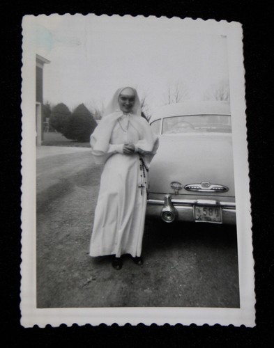 c1950 Snapshot Photo Nun Sister & c1950's Buick Dyno Flow w/Ct. Plates ...
