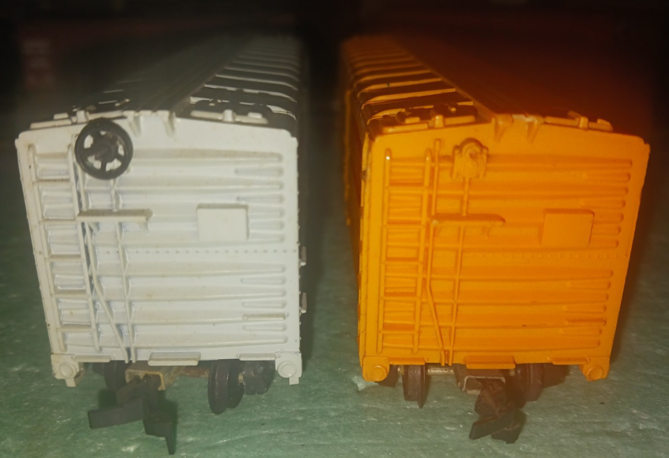 LOT OF 2 HO SCALE 40' REEFERS; ARMOUR; KRAFT LO10 | eBay