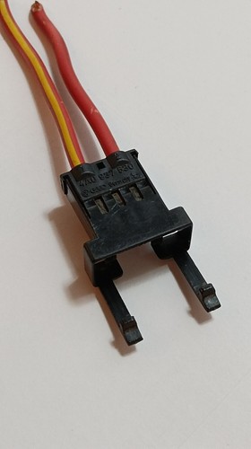 Fusible thermique relais 12A 12V 443937105C Volkswagen Audi Skoda ...