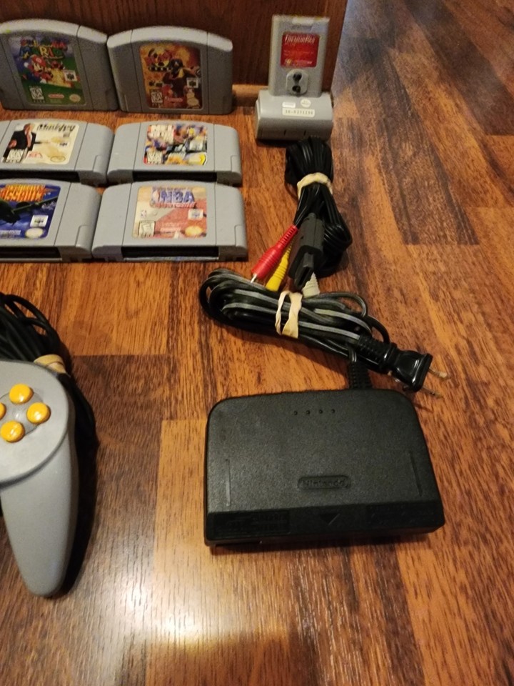 Nintendo N64 System Console Bundle W/2 Controllers Plus 6 Games Includ ...