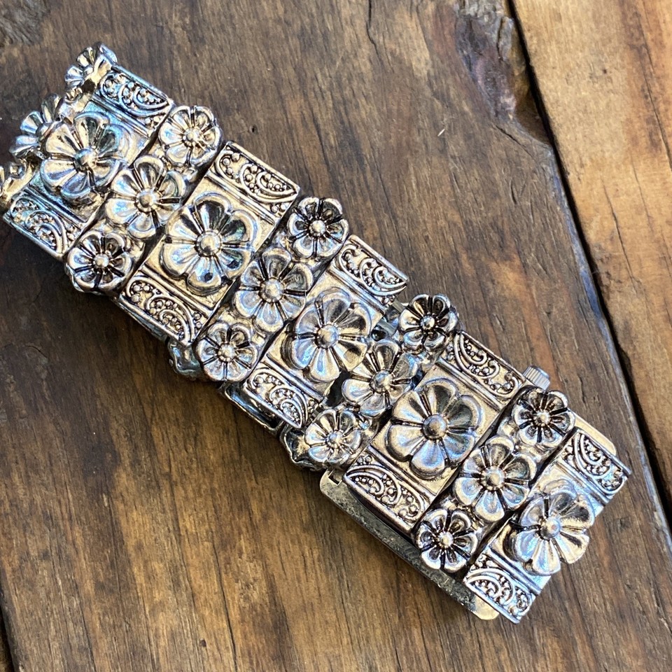 Charming Charlie Square Dial Stretch Flower Pattern Ladies Fashion ...