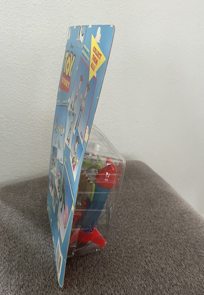 DISNEY PIXAR TOY STORY BUZZ LIGHTYEAR THINKWAY TOYS ACTION FIGURE FREE ...