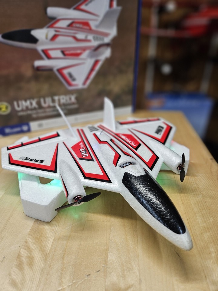 E-Flite UMX ULTRIX BNF Basic RC Airplane EFLU6450 , Very Nice Condition ...