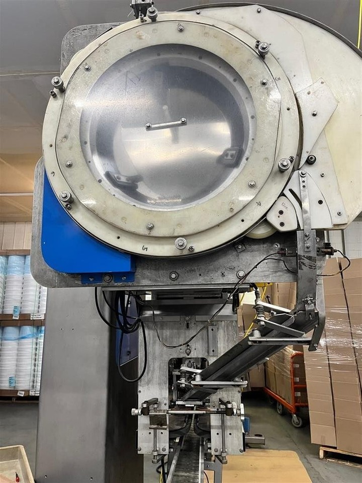 Pack West Auto 200 Automatic Inline 6 Quill Bottle Capper, Capping ...