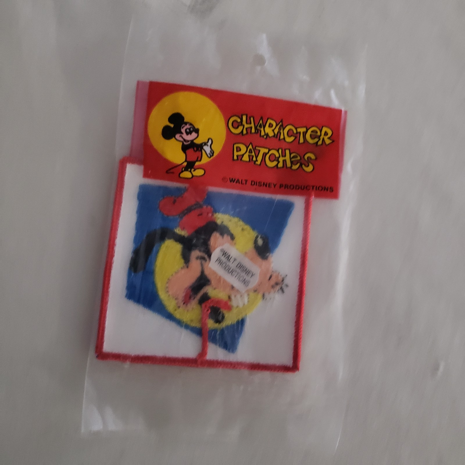 VINTAGE WALT DISNEY'S CHARACTER PATCH GOOFY NEW | eBay