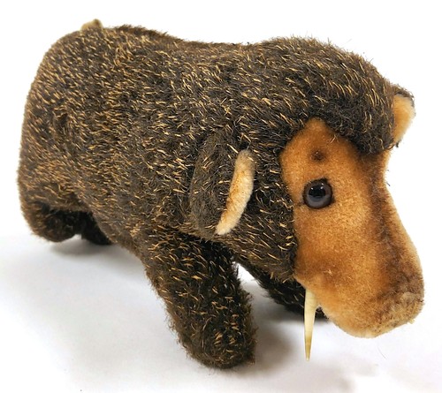 Vintage Heunec Handmade Mauritius Wild Boar Plush Soft Toy 23cm AO772 ...