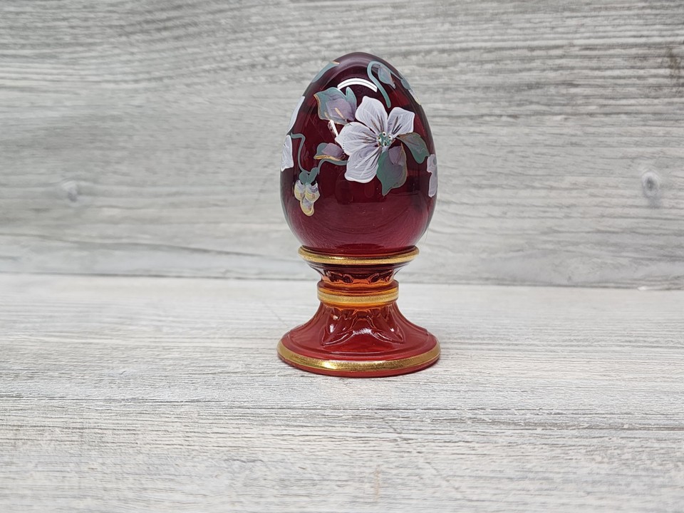Fenton #5145 Ruby Red Glass Egg With White Flowers & Leaf Base #1144 D ...